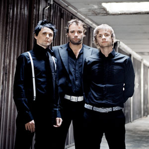 JUST SHARE ENTERTAINMENT AND EDUCATION: Biography Of The Band Muse