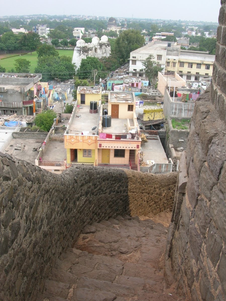 Journeys across Karnataka: Upuli Buruj, Bijapur