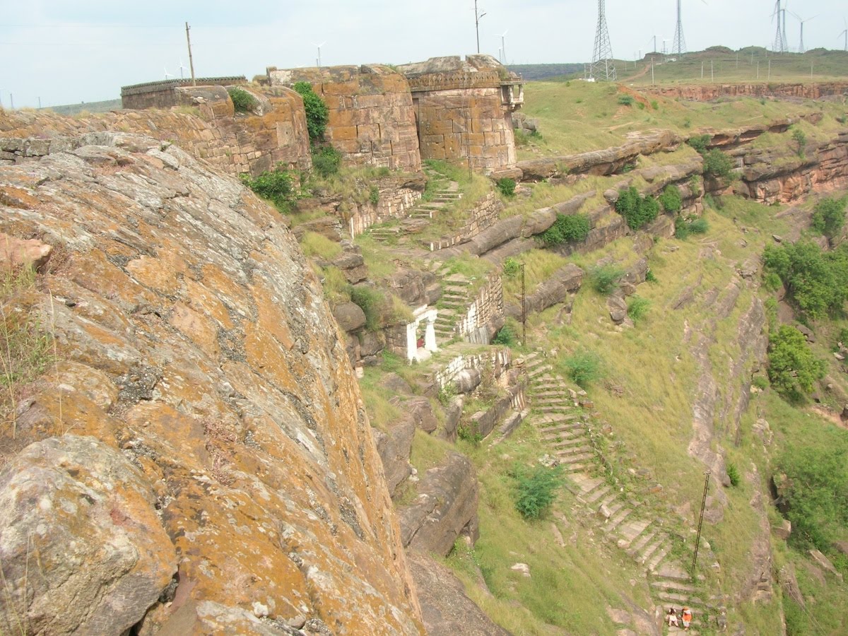 Journeys across Karnataka: Gajendragad Fort