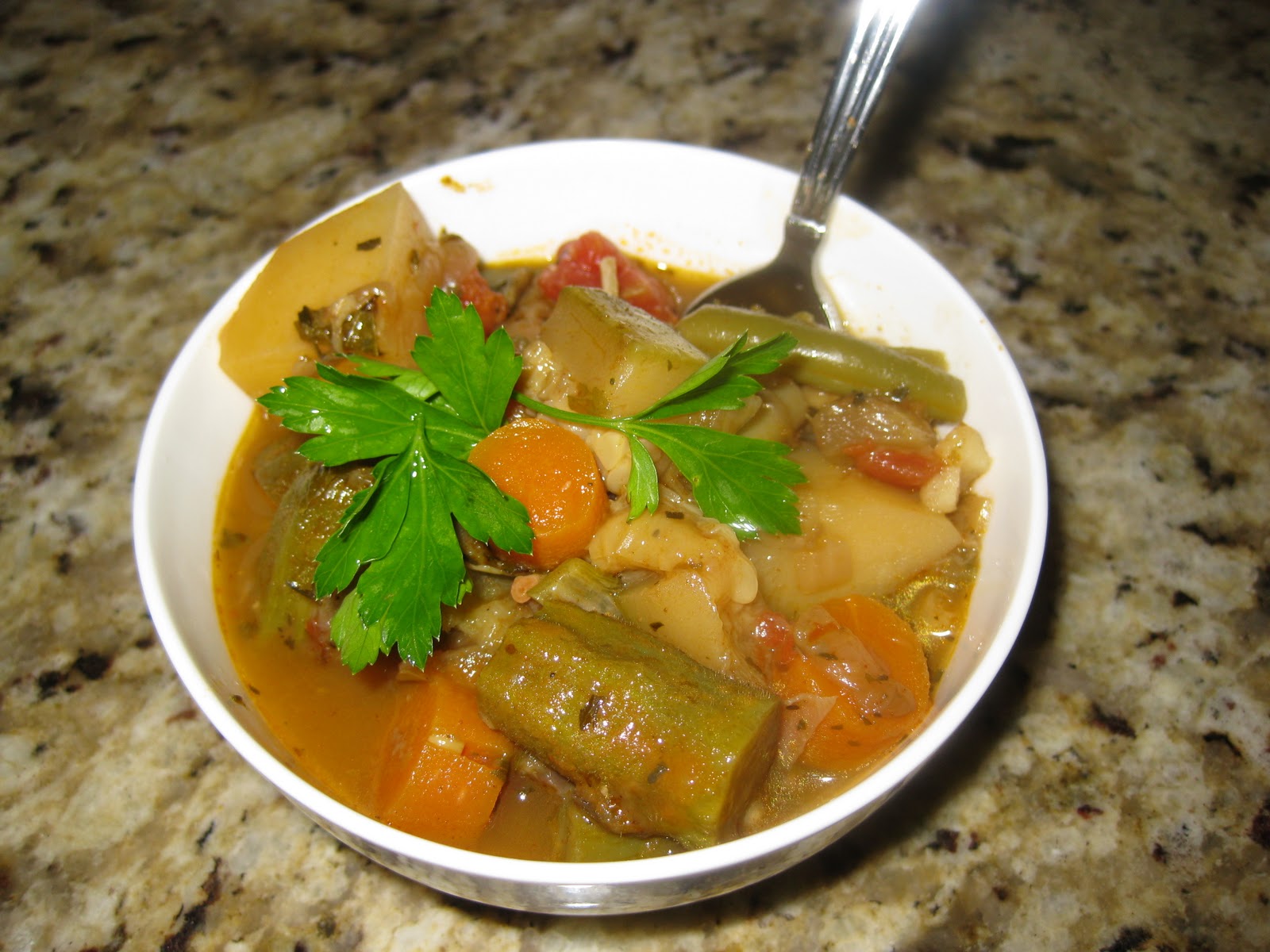 Adventures in Cookery: ETL:Bulgarian Vegetable Stew - "Gyuvetch"
