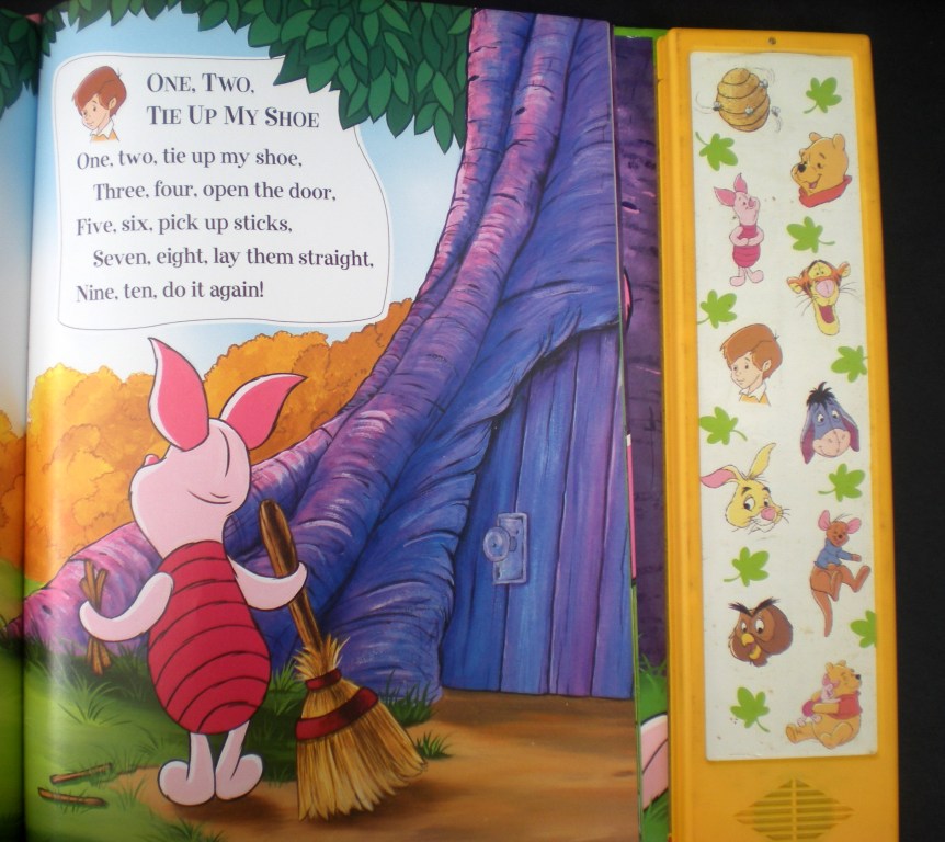 Kiddieszone: BK 273 : Pooh Songs (soundbook)