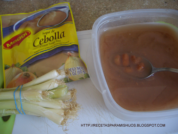 Recetario Spanglish para mis hijos: Sopa de cebolla y pinto beans