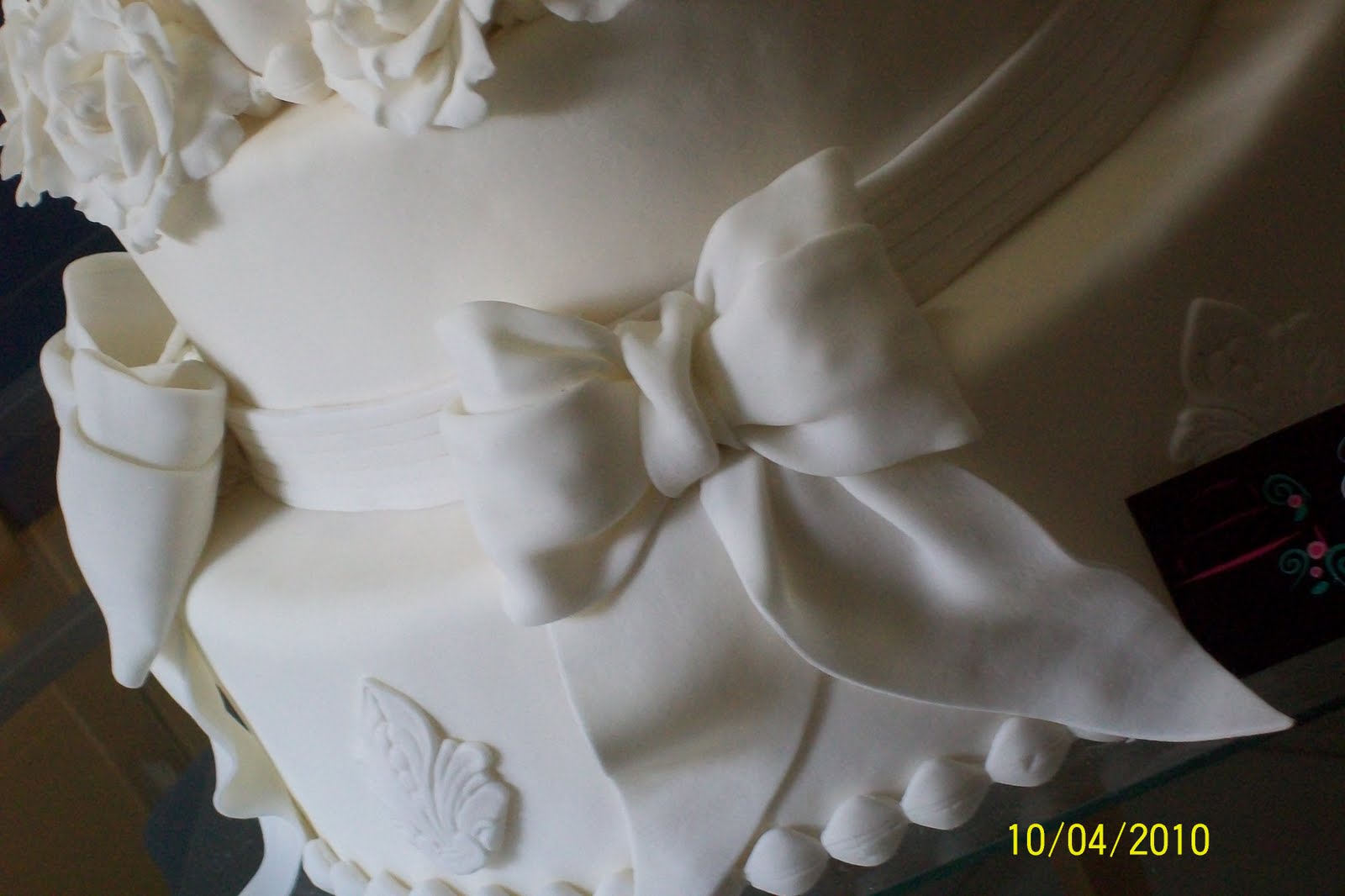 Gisele Bolos Artísticos e Doces Finos: BOLO CASAMENTO - CENOGRÁFICO