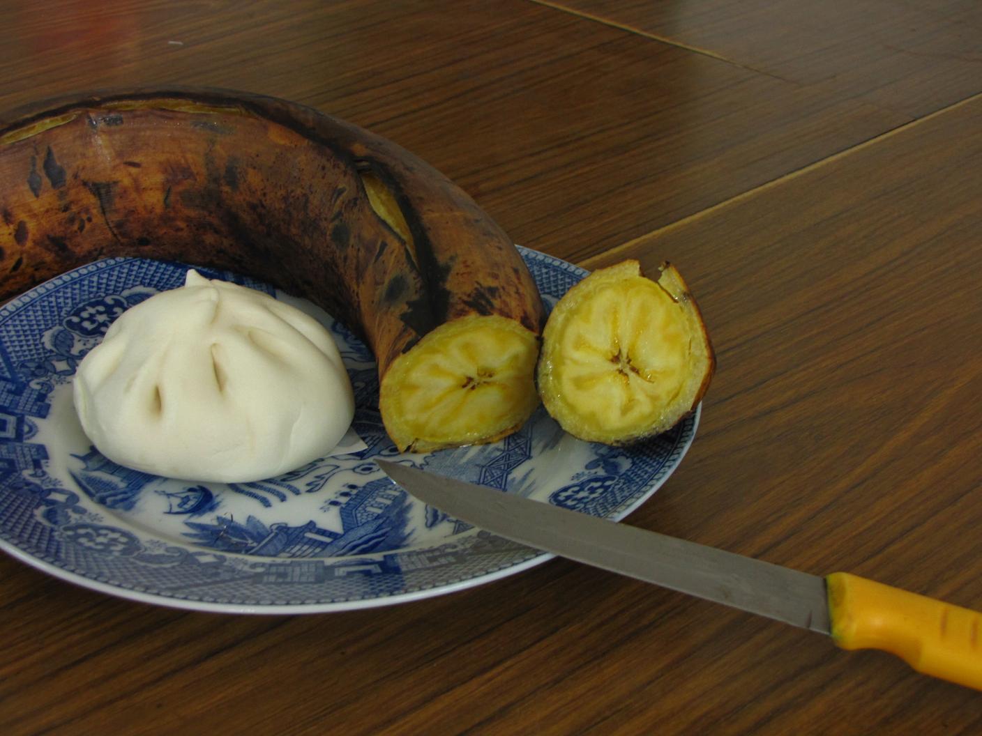 ÚT TRỖI: CHUỐI MỎ QUẠ