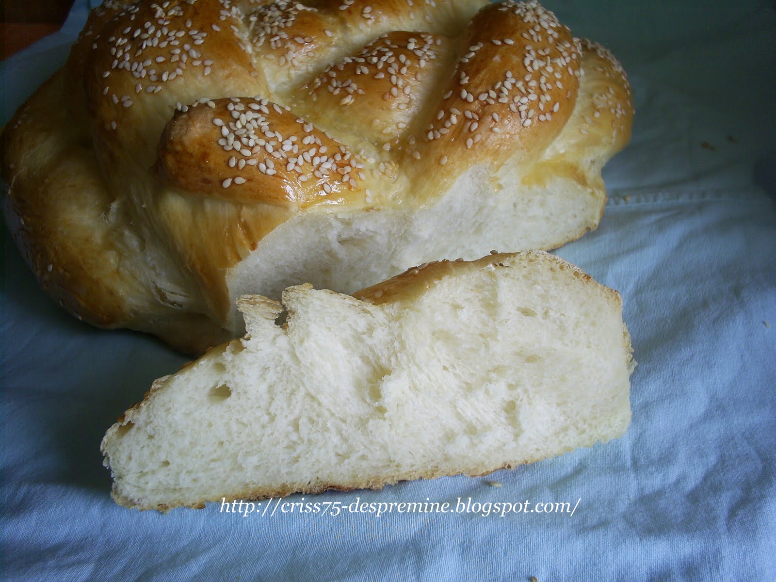 Arome si culori : Paine rotunda impletita