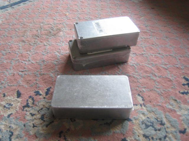 DIY pedal hammond Boxes: hammond 1590B new