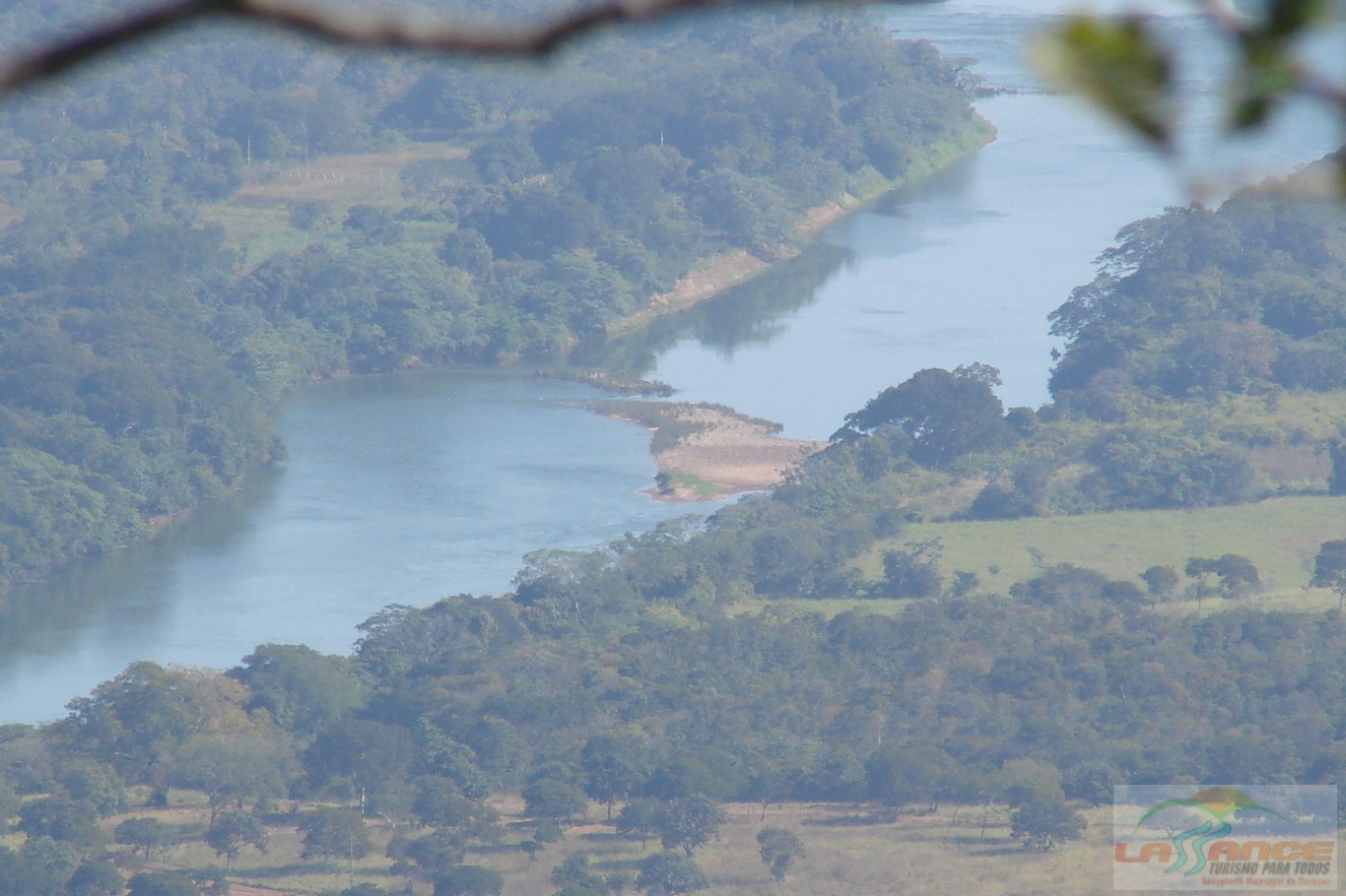 Lassance Turismo para todos: ... Rio da Velhas ...
