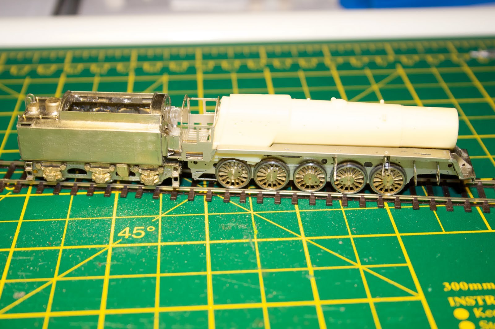 twommlocomotives: BR 9F Evening Star Locomotive Chassis