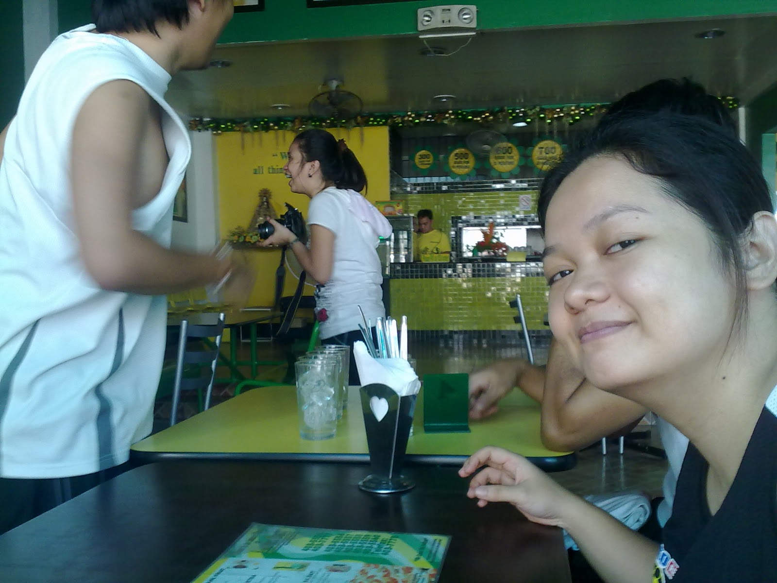 LAFHANGZ..pursuit for scrumptious grubs..: AMBER'S BEST @ Chino Roces ...