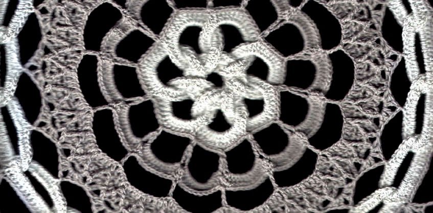 Proud To Be A Needle Tatter!: Whoot! My FIRST Design in Design Class!