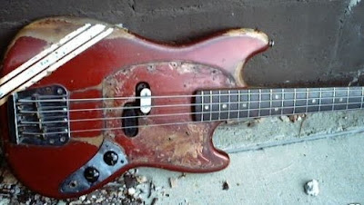 Fender Competition Mustang and Fender Swinger Guitars: Competition ...