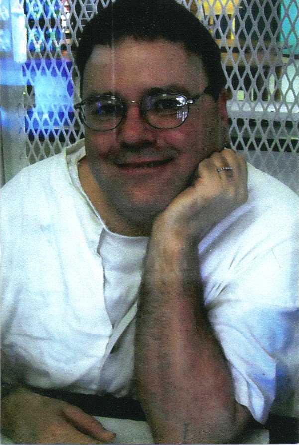 Women in Crime Ink: Independence from Uncertainty