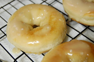 Toppings Kitchen: Pronto Donuts