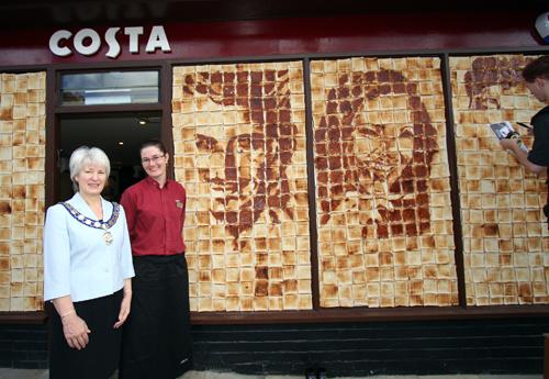 Costa Coffee Toast Marmite on a Canvas - Spluch - Interesting/Fun Stuff ...