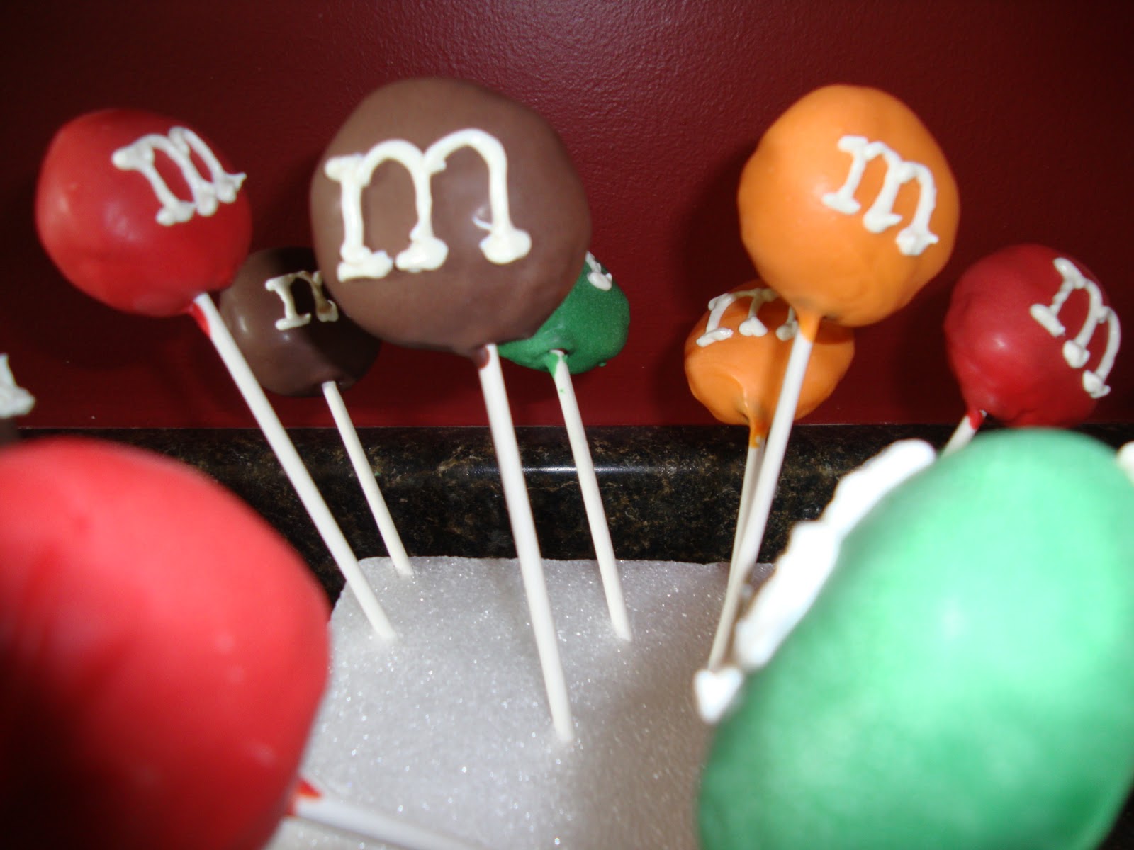 Miss Amber's Tasty Desserts: M&M Cake Pops