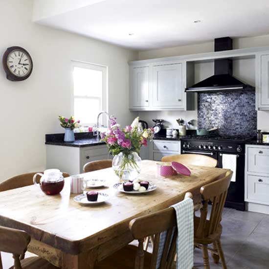 Minimalist Architecture and Home Interior: Quaint kitchen-diner