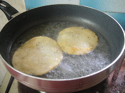 Sizzling Indian Recipes.....: Pathiri - Kannur Style