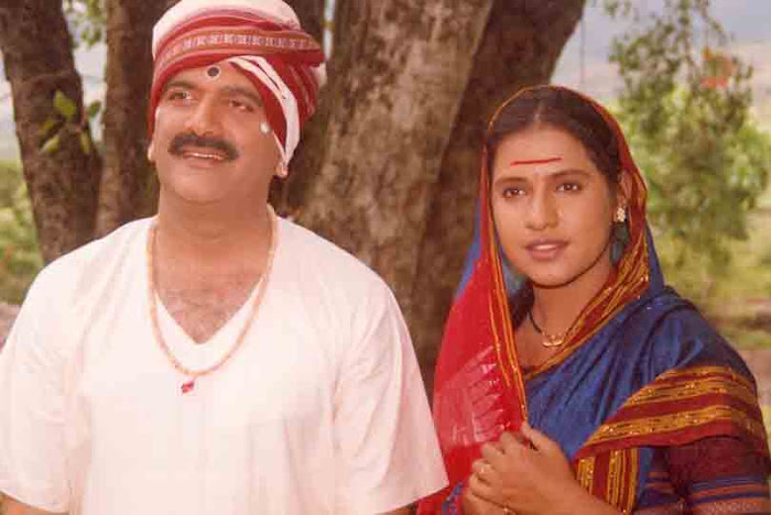 Ashwini Kulkarni: Check out my BlockBuster Movie - Pachadlela