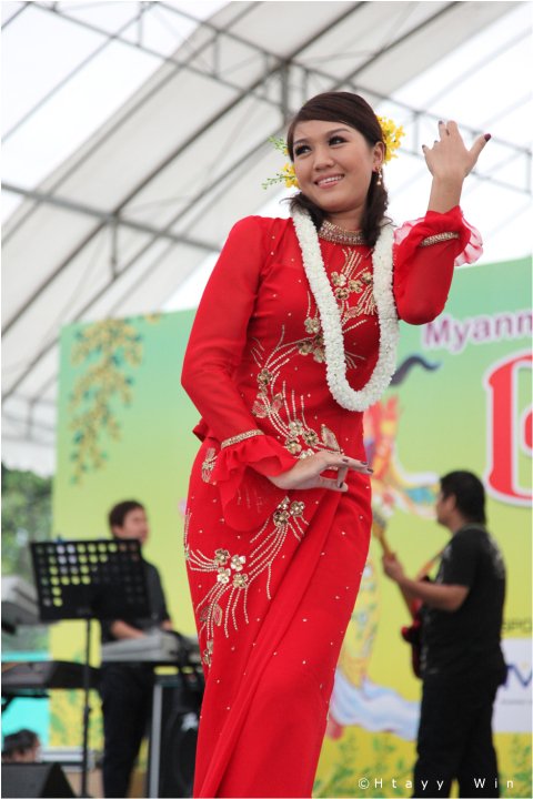 Myanmar ( Burma ): Myanmar Thingyan Festival