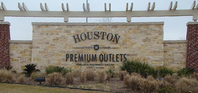 Phase II of Houston Premium Outlets opens