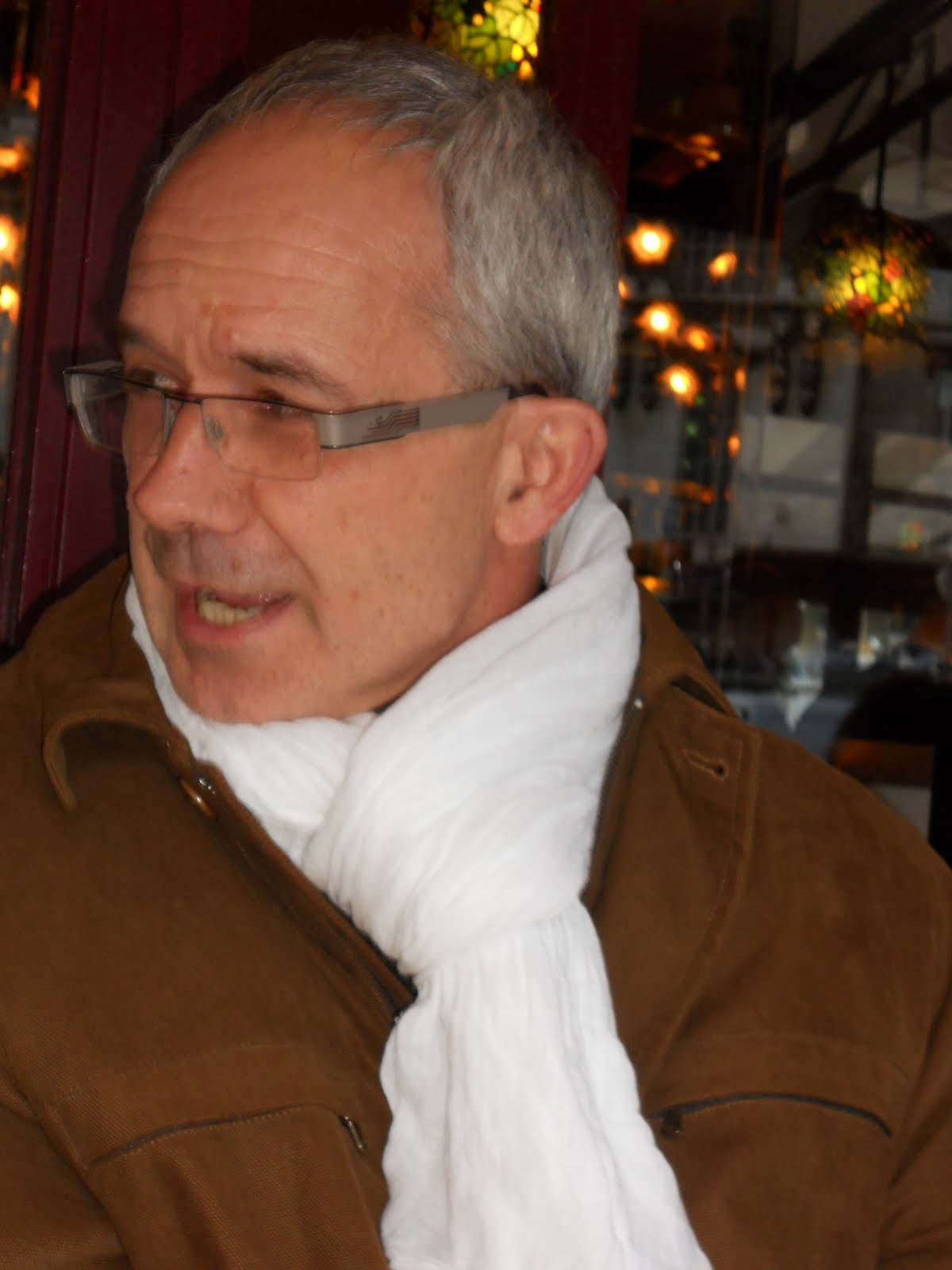 Le Bibliothécaire: HAIKUS DE LA MAIN GAUCHE PAR REMI BOYER