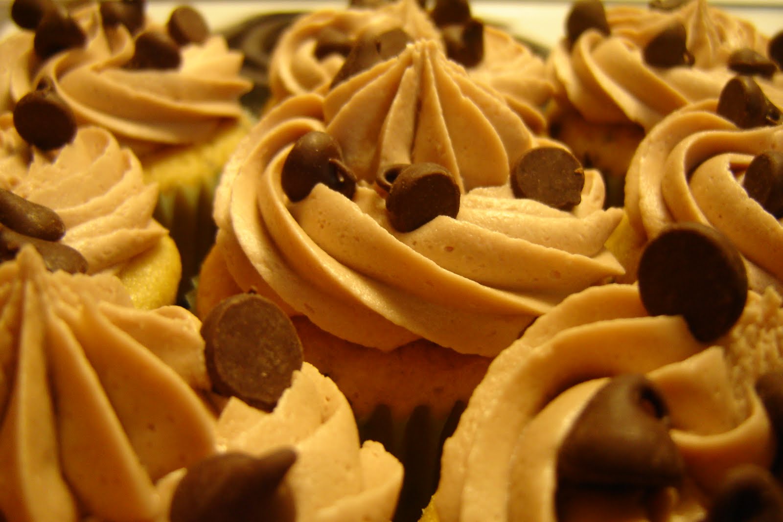 perpetually pastries: Frosting tips