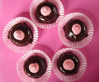 perpetually pastries: Chocolate-Raspberry Mini Cakes