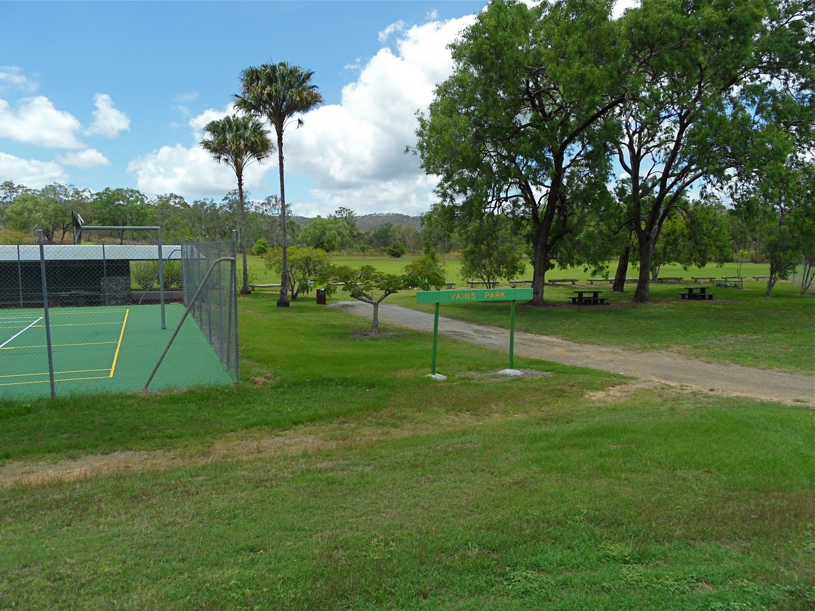 Avan Touring in Australia: Rifle Creek Rest Area, Mount Molloy