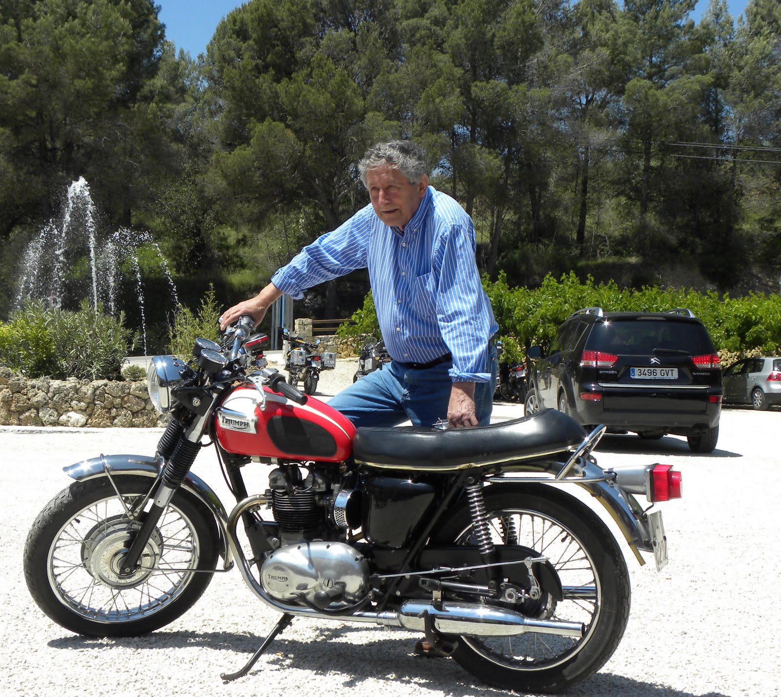 lifetime motorbike trip (by segments): Meeting Ted Simon