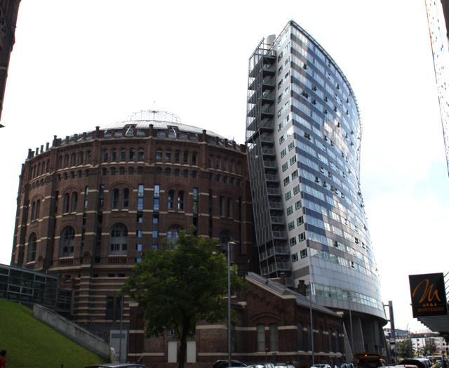 Architecture & Art: Gasometer City