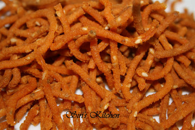 Siri's Kitchen: Murukulu (Janthikalu)