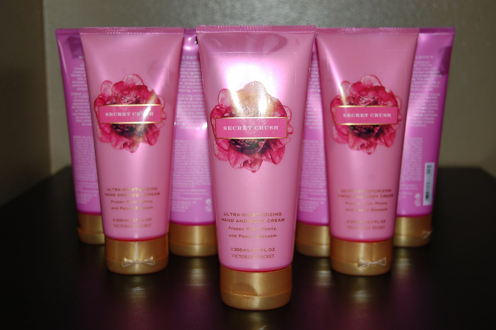 Maggie_Beauty_Shop: REVENDA VICTORIA'S SECRET BODY HAND CREAM A R$ 21 ...
