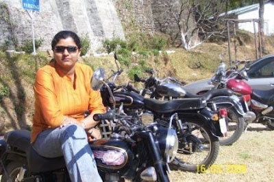 bullet riders - Strong Females