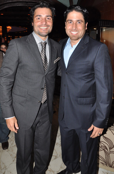 Pandora's Caja: Chayanne Celebrates With His Family In Isla Verde...And ...