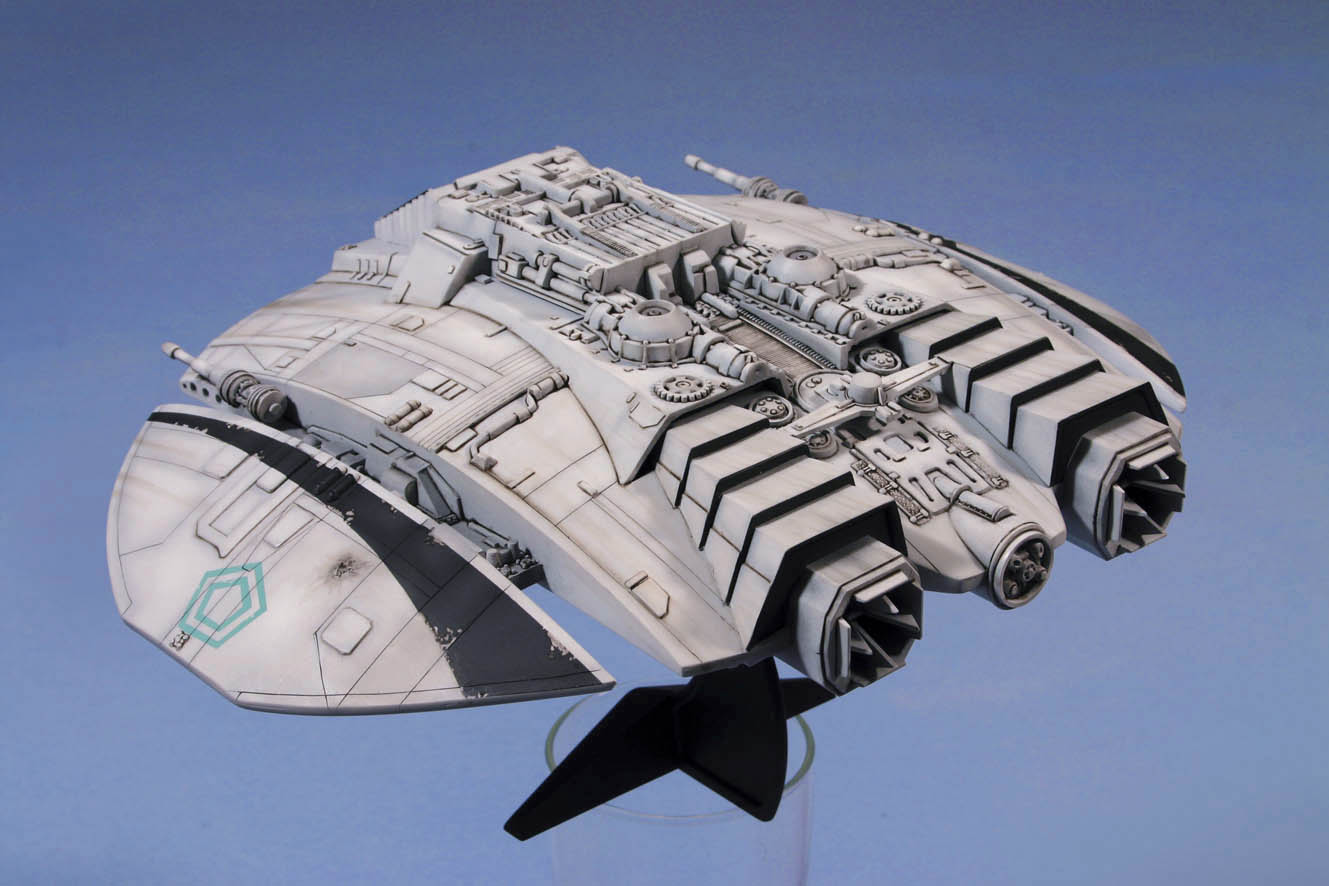 MODELKIT WORKSHOP: Battlestar Galactica Cylon Raider : Revell