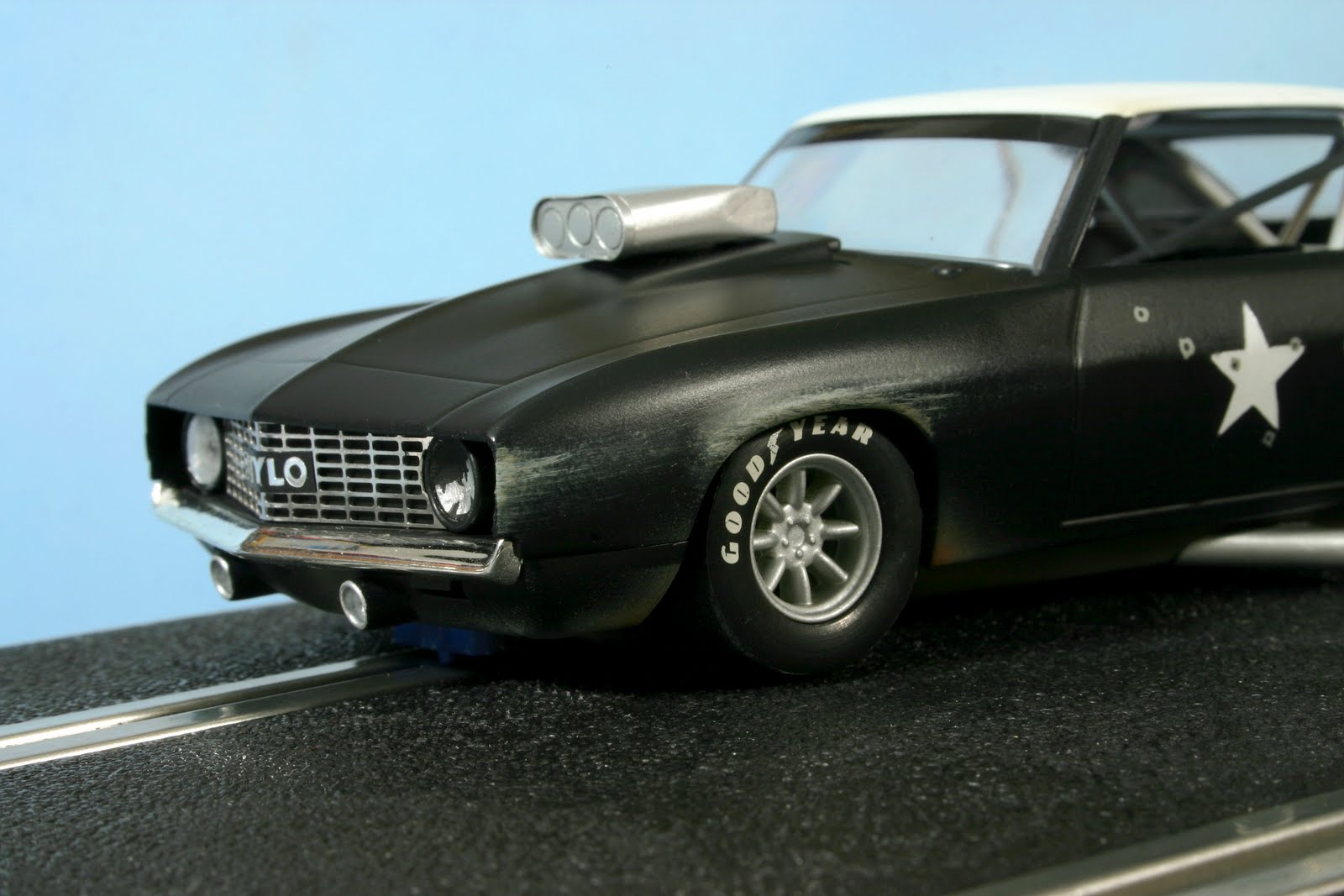 MODELKIT WORKSHOP: Camaro Stylo Gorillaz Scalextric + Custom Paint