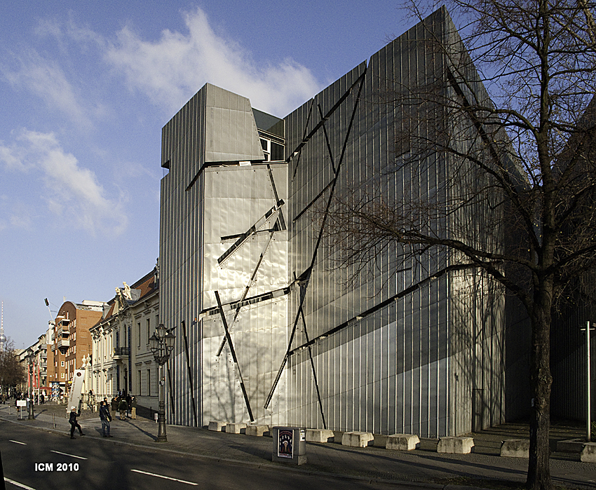 Apariencias y virtualidades: EL MUSEO JUDÍO DE BERLÍN