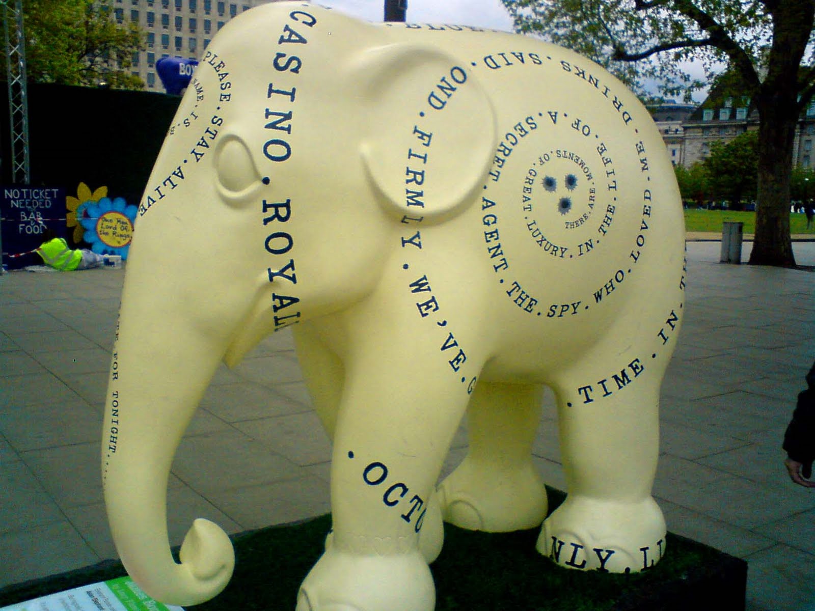 Artymess Goddess of Fibre Alchemy: Elephants,Warhol, Dorinda the ...