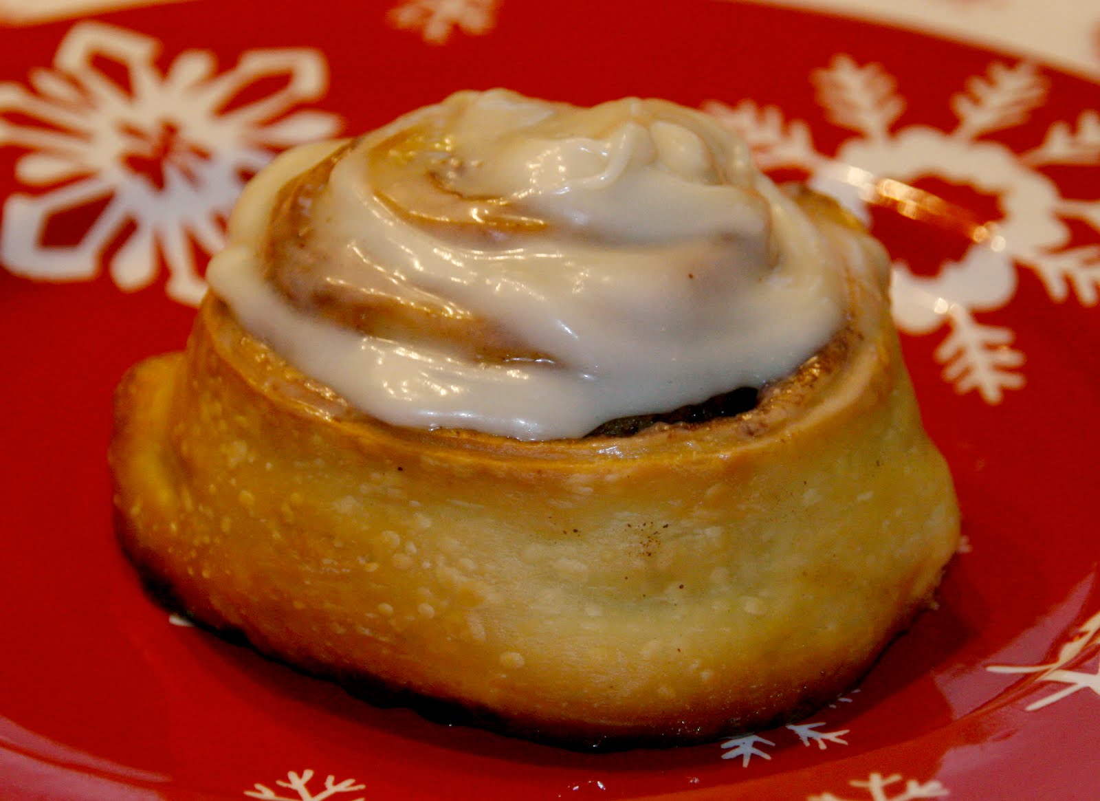A Savory Table: Cinnamon Rolls