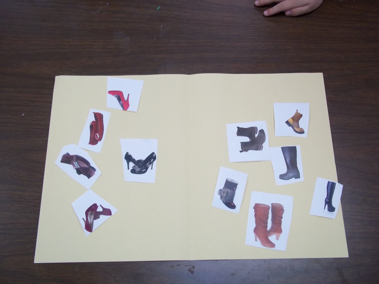 Mrs. Wood's Kindergarten Class: Shoe Sorting