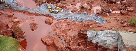 El vertido tóxico de lodo rojo llegó hasta el río Danubio en Hungría