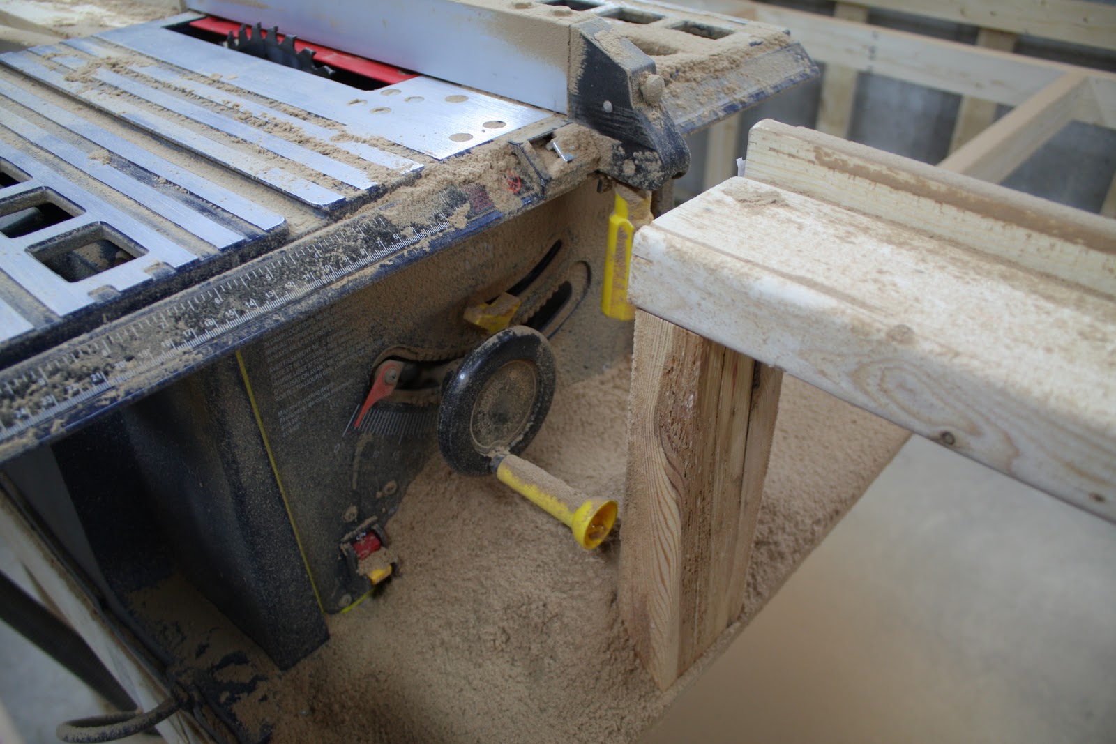 Esquimalt & Marshall Hill: Constrution: spline roadbed