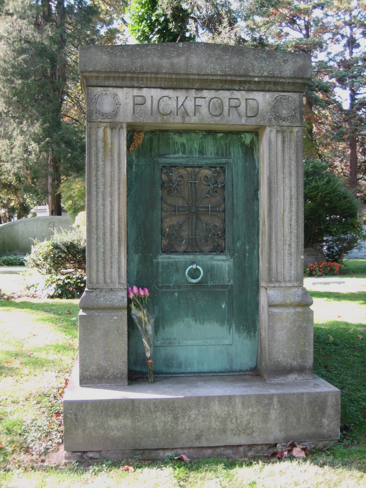 Tales of a Madcap Heiress: Visiting the Dead