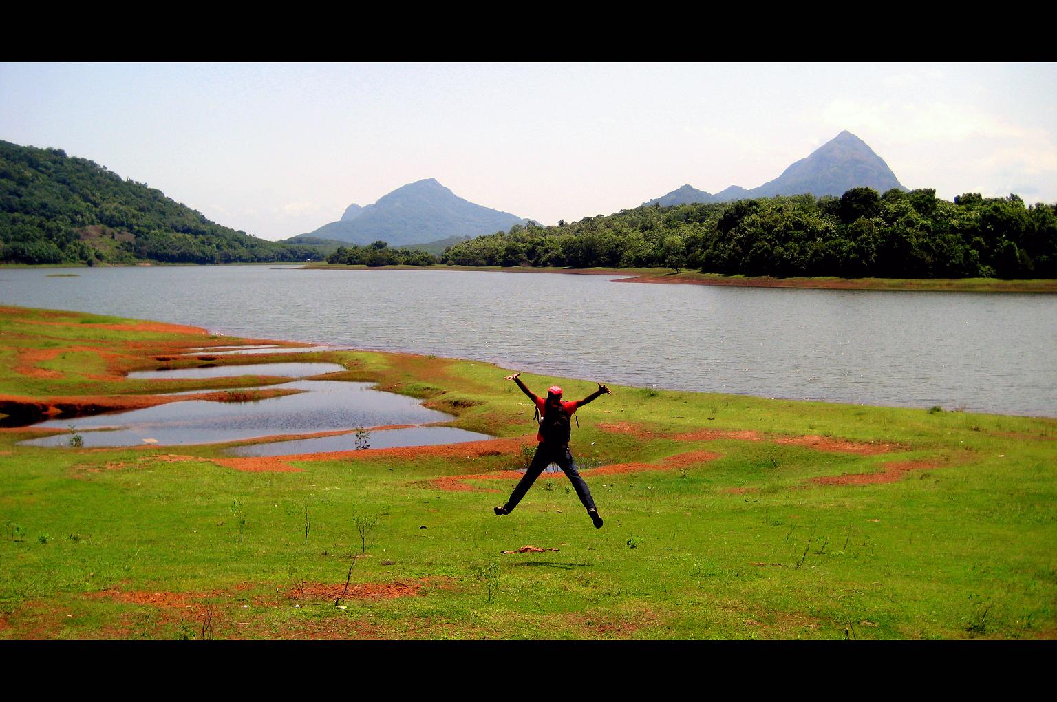 Life. Loosely.: Chittar Dam: The word that paints a thousand pictures!