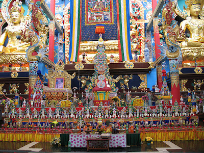 Digital Tibetan Buddhist Altar: Magnificent Altar and Torma