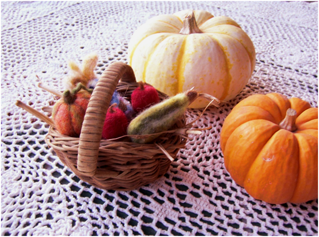 Art Threads: Monday Project - Needle Felted Food