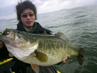 Keep Chasing The World Record !!: Lake Biwa Fishing Report 14th, April