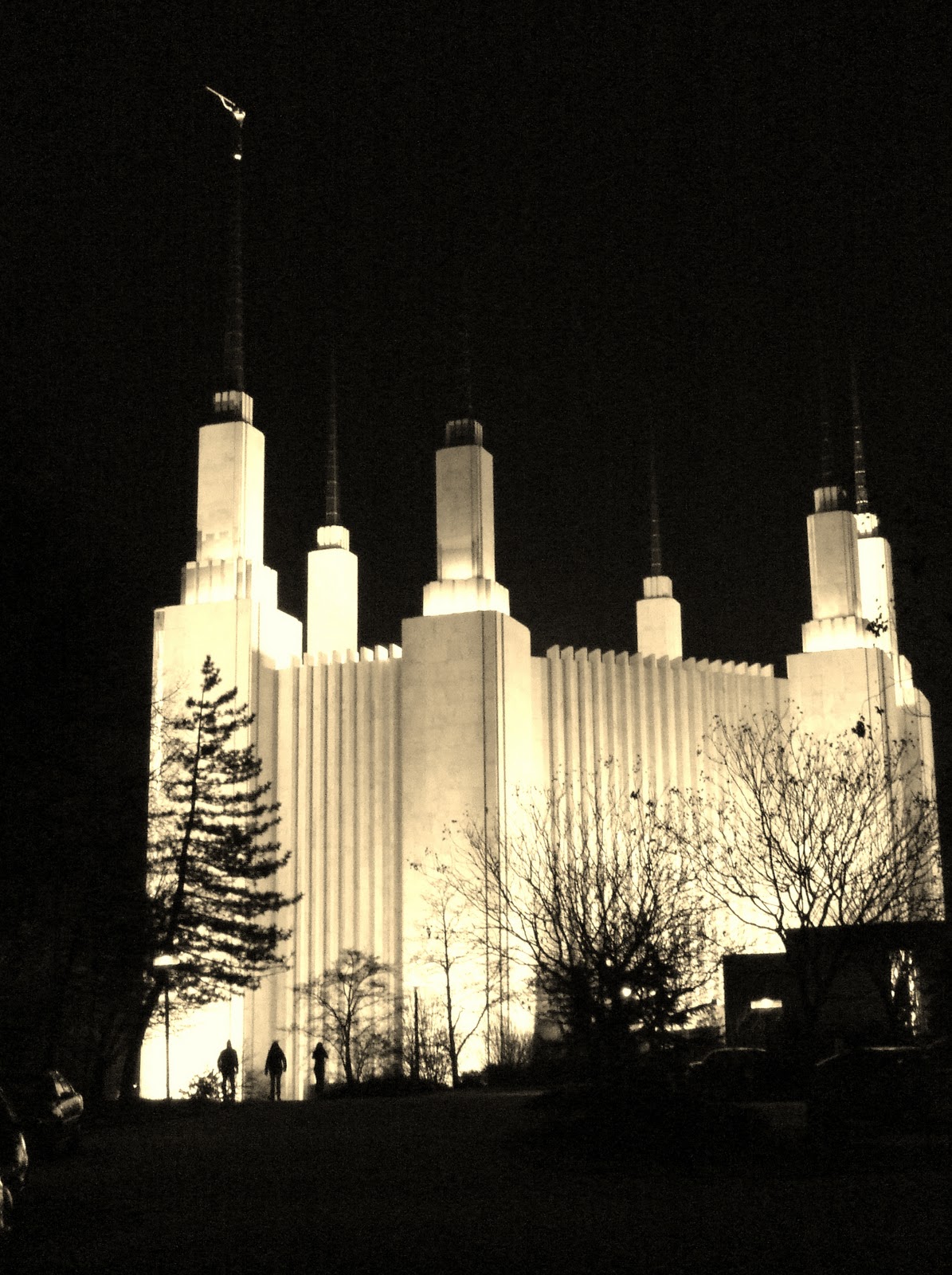The Grondel's: Festival of Lights at DC Temple!