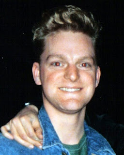 dark beige: LEAD SINGER OF ERASURE SAVES MAN FROM DROWNING IN NICK OF TIME