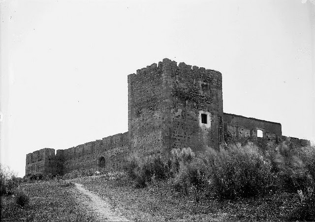 "POR TERRAS DO ALENTEJO" Bruno Moleiro: CASTELO DE VALONGO - EVORA